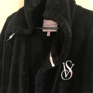 Victoria's Secret | Intimates & Sleepwear | Black Bathrobe Victorias ...